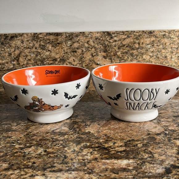 Rae Dunn | Dining | New Rae Dunn Scooby Doo Scooby Snacks Halloween ...